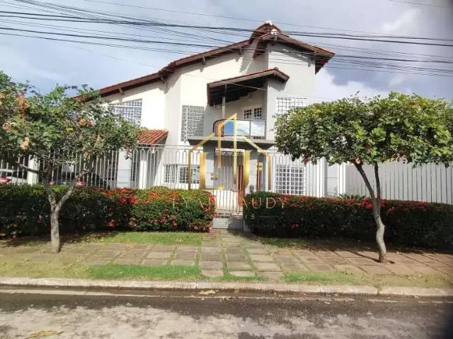 Casa / Sobrado para Venda em Cuiabá/MT Jardim Califórnia 4 Quartos