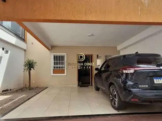 Casa / Sobrado para Venda em Cuiabá/MT Jardim Califórnia 3 Quartos