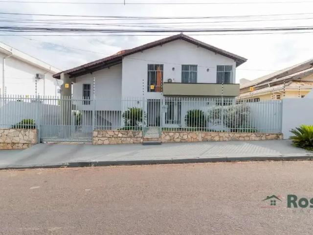 Casa / Sobrado para Venda em Cuiabá/MT Jardim Califórnia 3 Quartos