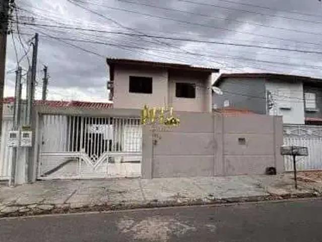 Casa / Sobrado para Venda em Cuiabá/MT Jardim Califórnia 3 Quartos