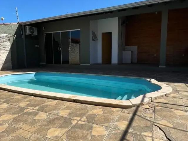 Casa / Sobrado para Venda em Cuiabá/MT Jardim das Palmeiras 3 Quartos