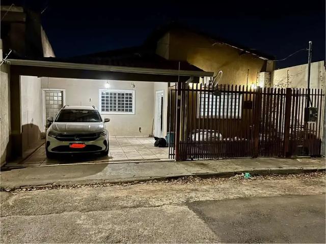 Casa / Sobrado para Venda em Cuiabá/MT Jardim Imperial 3 Quartos