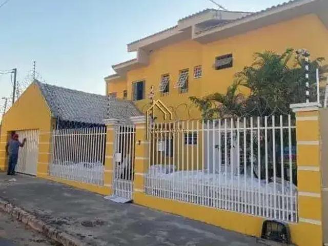 Casa / Sobrado para Venda em Cuiabá/MT Jardim Imperial 4 Quartos