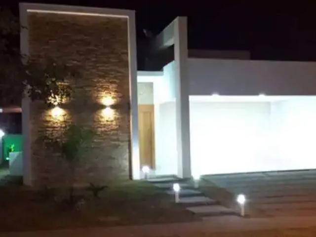 Casa / Sobrado para Venda em Cuiabá/MT Jardim Imperial
