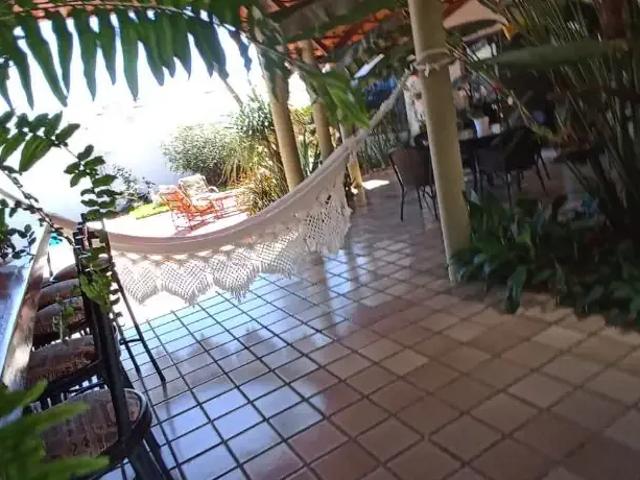 Casa / Sobrado para Venda em Cuiabá/MT Jardim Shangri La 4 Quartos