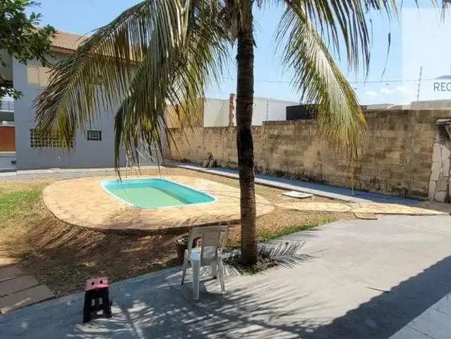 Casa / Sobrado para Venda em Cuiabá/MT Jardim Universitário 4 Quartos
