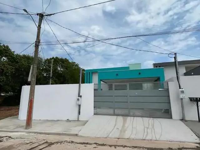 Casa / Sobrado para Venda em Cuiabá/MT Jardim Universitário 3 Quartos