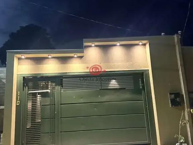 Casa / Sobrado para Venda em Cuiabá/MT Jardim Universitário 3 Quartos