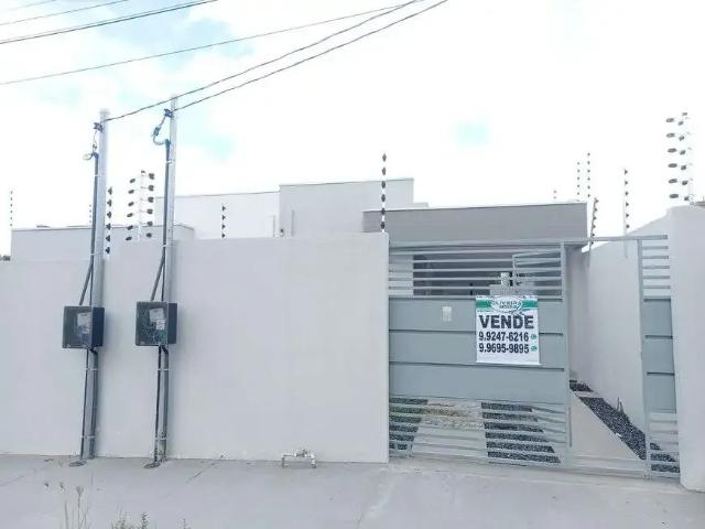 Casa / Sobrado para Venda em Cuiabá/MT Jardim Universitário 3 Quartos