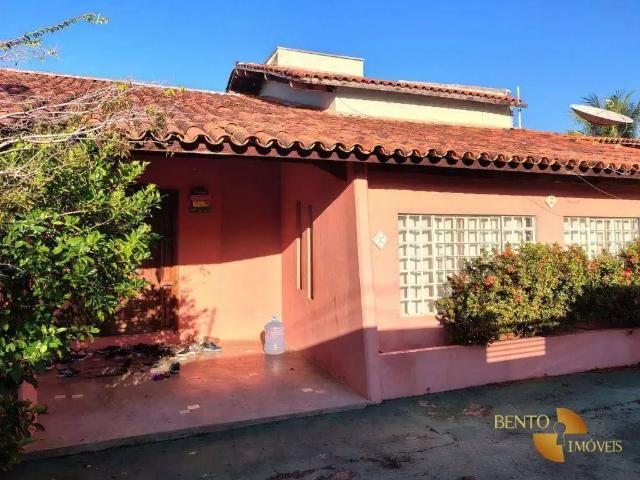 Casa / Sobrado para Venda em Cuiabá/MT Jardim Universitário 3 Quartos