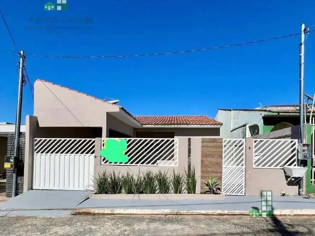 Casa / Sobrado para Venda em Cuiabá/MT Jardim Universitário 3 Quartos