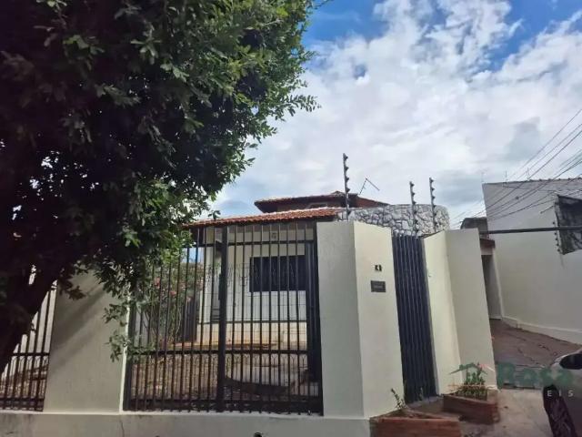 Casa / Sobrado para Venda em Cuiabá/MT Morada do Ouro 4 Quartos