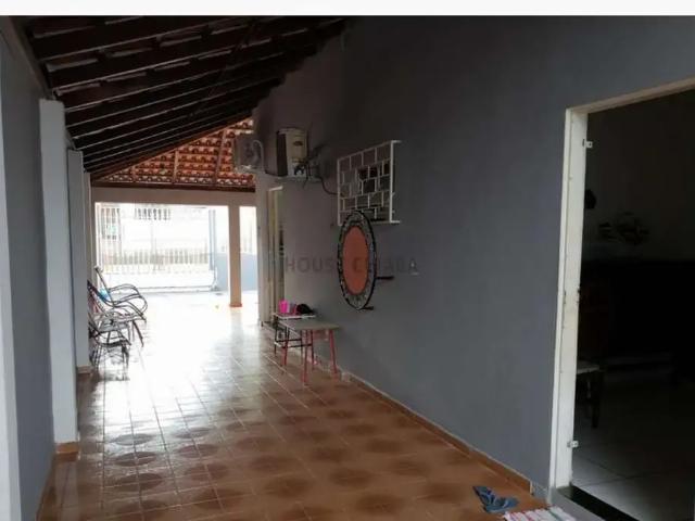 Casa / Sobrado para Venda em Cuiabá/MT Morada do Ouro 1 Quartos