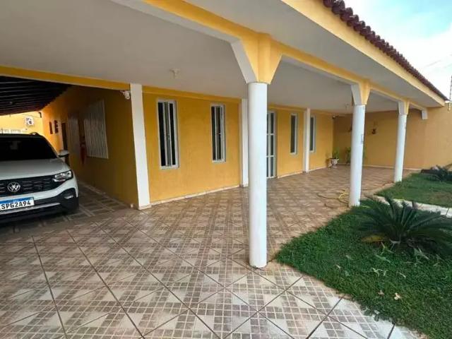 Casa / Sobrado para Venda em Cuiabá/MT Morada do Ouro