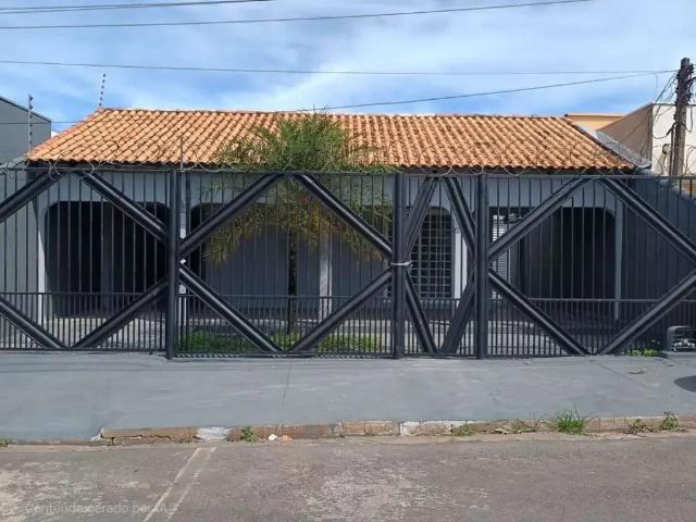 Casa / Sobrado para Venda em Cuiabá/MT Morada da Serra 3 Quartos