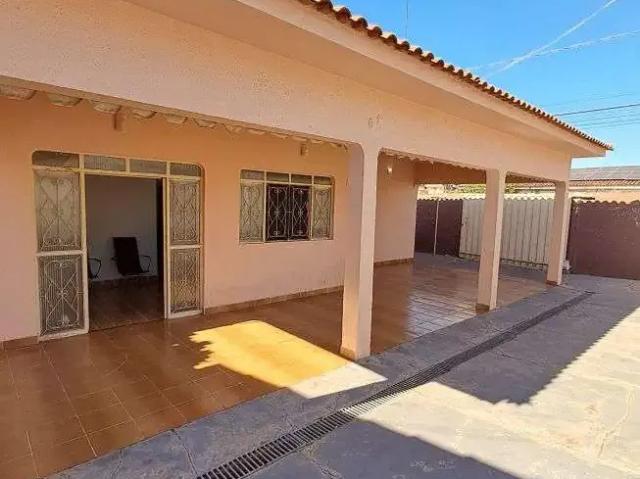 Casa / Sobrado para Venda em Cuiabá/MT Morada da Serra 3 Quartos