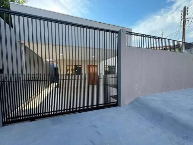 Casa / Sobrado para Venda em Cuiabá/MT Morada da Serra 3 Quartos