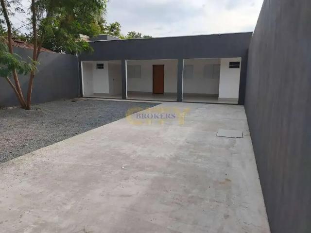 Casa / Sobrado para Venda em Cuiabá/MT CPA III 2 Quartos