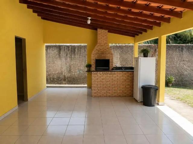 Casa / Sobrado para Venda em Cuiabá/MT Parque Cuiabá 4 Quartos