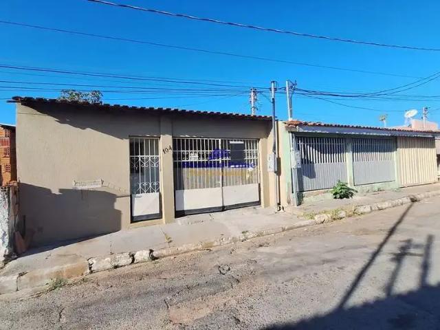 Casa / Sobrado para Venda em Cuiabá/MT Porto 2 Quartos