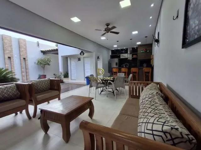 Casa / Sobrado para Venda em Cuiabá/MT Recanto dos Pássaros 4 Quartos