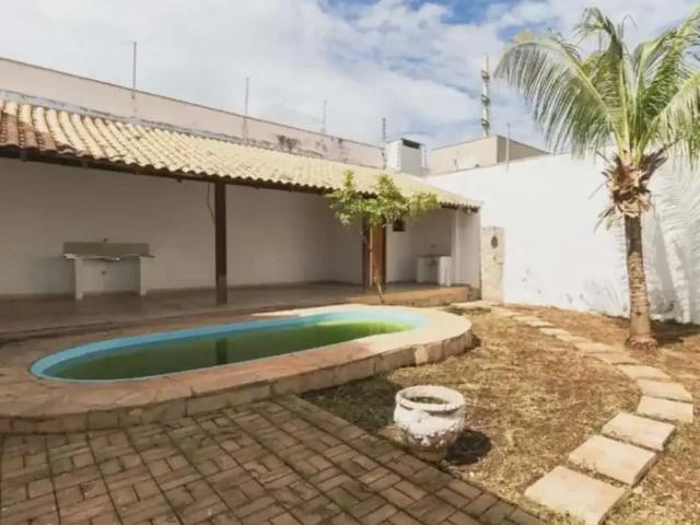 Casa / Sobrado para Venda em Cuiabá/MT Recanto dos Pássaros 3 Quartos
