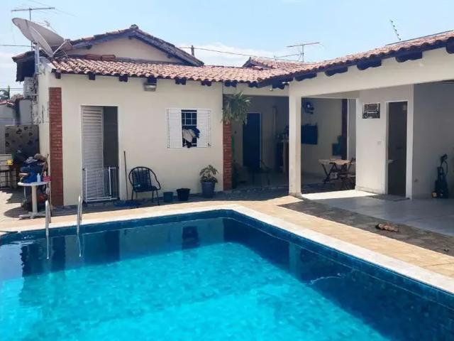 Casa / Sobrado para Venda em Cuiabá/MT Recanto dos Pássaros 3 Quartos