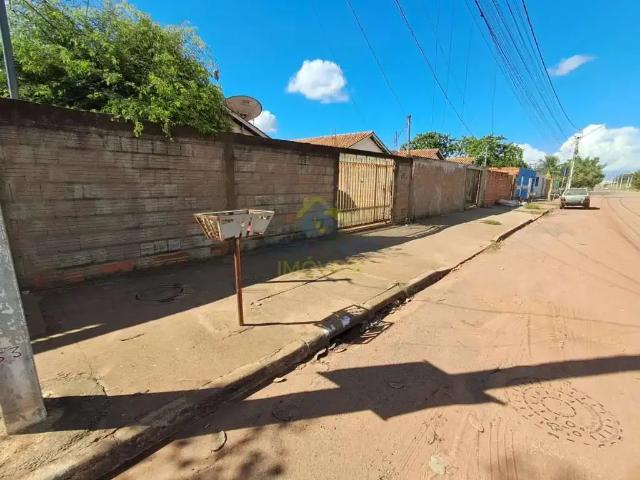 Casa / Sobrado para Venda em Cuiabá/MT Residencial Altos do Parque I 2 Quartos