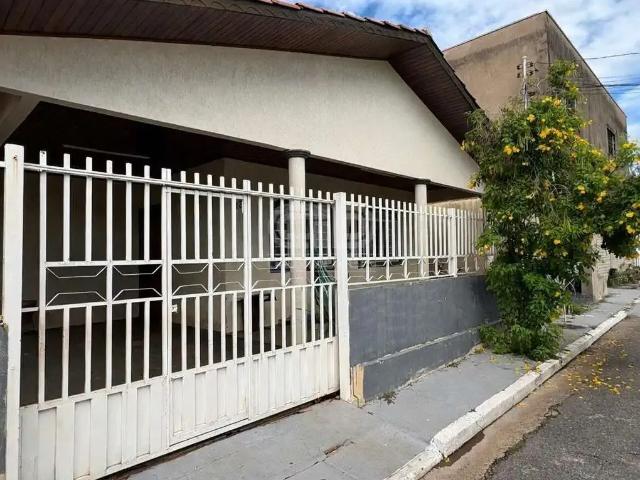 Casa / Sobrado para Venda em Cuiabá/MT Residencial Santa Inês 4 Quartos