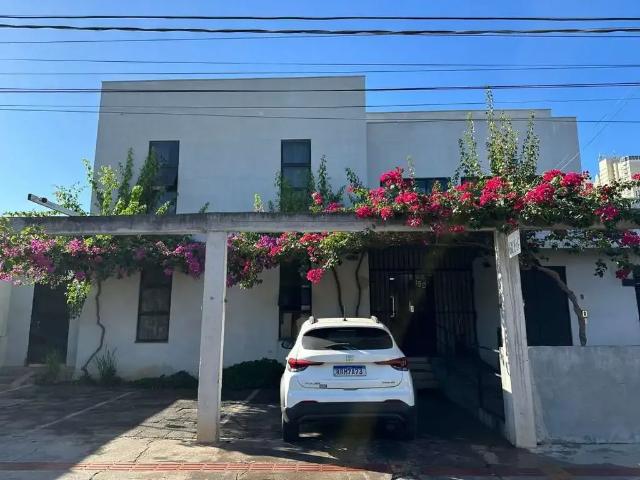 Casa / Sobrado para Venda em Cuiabá/MT Ribeirão da Ponte 6 Quartos