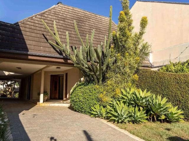 Casa / Sobrado para Venda em Curitiba/PR Mercês 4 Quartos