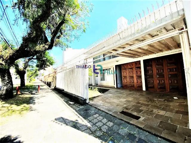 Casa / Sobrado para Venda em Curitiba/PR Mercês 5 Quartos
