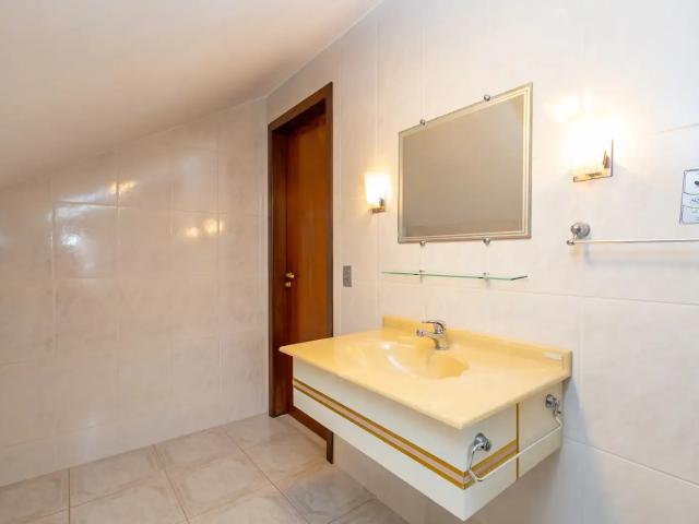 Casa / Sobrado para Venda em Curitiba/PR Mercês 3 Quartos