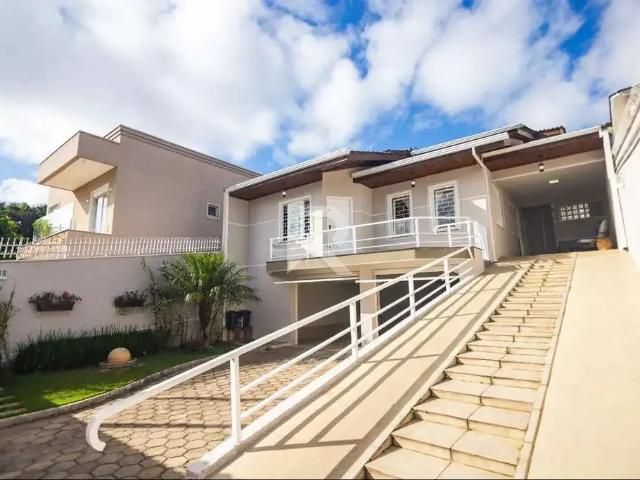 Casa / Sobrado para Venda em Curitiba/PR Mossunguê 4 Quartos