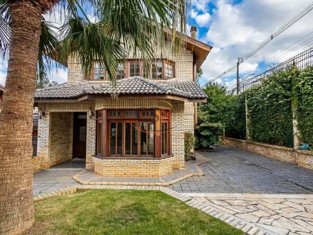 Casa / Sobrado para Venda em Curitiba/PR Mossunguê 5 Quartos