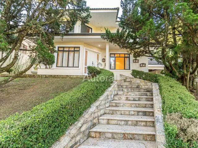 Casa / Sobrado para Venda em Curitiba/PR Mossunguê 6 Quartos