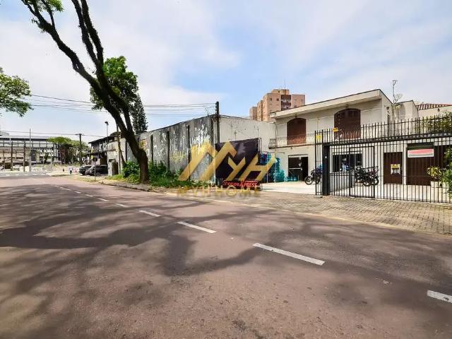 Casa / Sobrado para Venda em Curitiba/PR Novo Mundo 3 Quartos