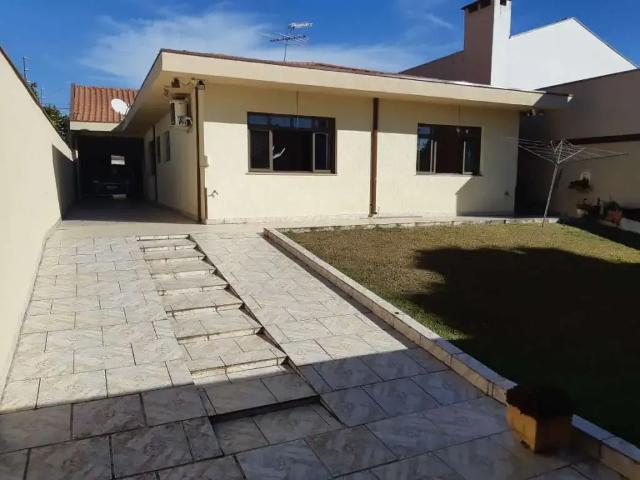 Casa / Sobrado para Venda em Curitiba/PR Novo Mundo 3 Quartos
