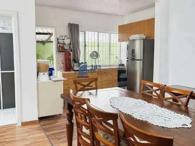 Casa / Sobrado para Venda em Curitiba/PR Novo Mundo 2 Quartos