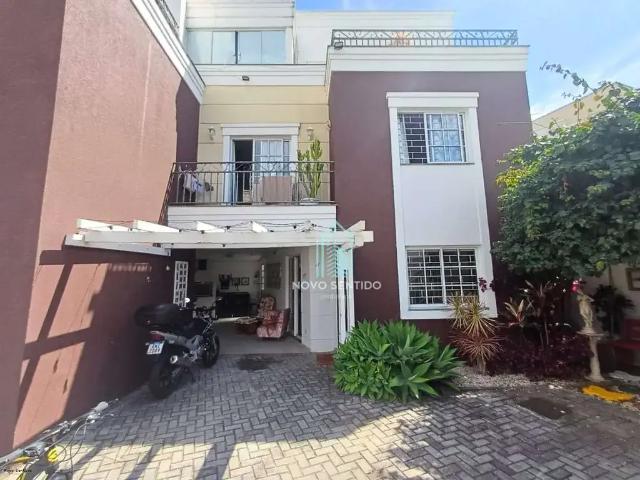 Casa / Sobrado para Venda em Curitiba/PR Atuba 4 Quartos