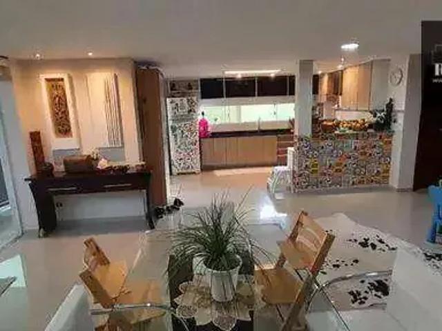Casa / Sobrado para Venda em Curitiba/PR Atuba 5 Quartos