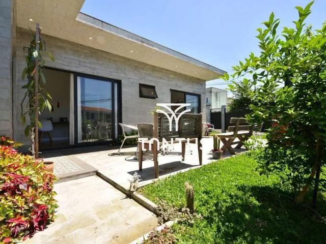 Casa / Sobrado para Venda em Curitiba/PR Abranches 2 Quartos