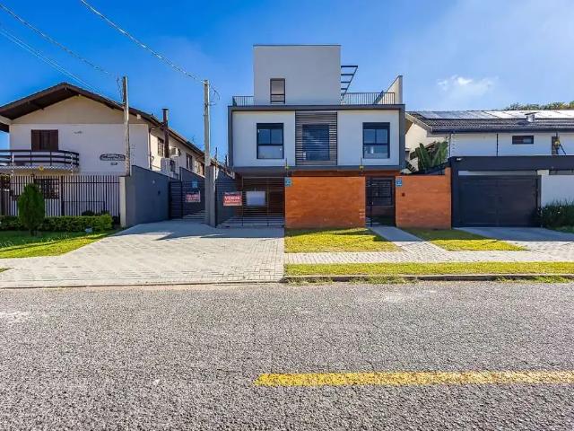 Casa / Sobrado para Venda em Curitiba/PR Água Verde 3 Quartos