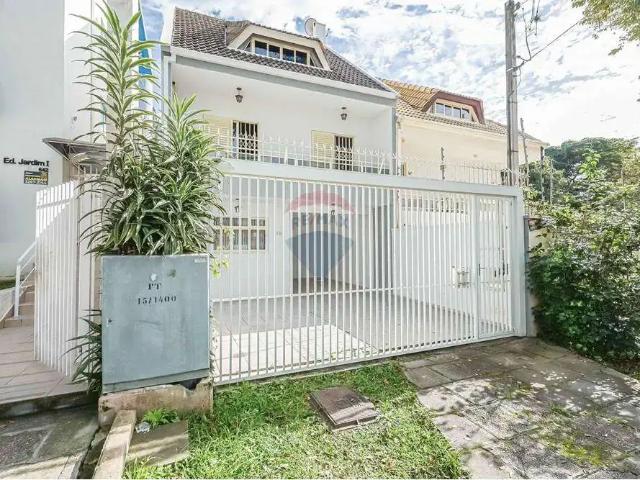 Casa / Sobrado para Venda em Curitiba/PR Água Verde 3 Quartos