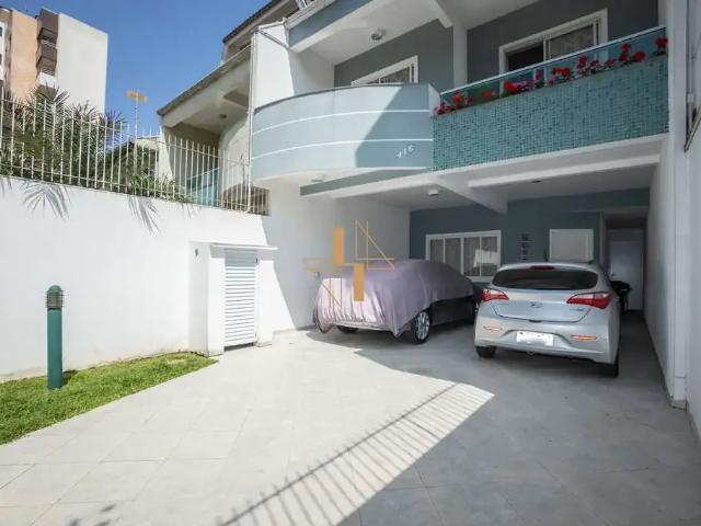 Casa / Sobrado para Venda em Curitiba/PR Água Verde 4 Quartos