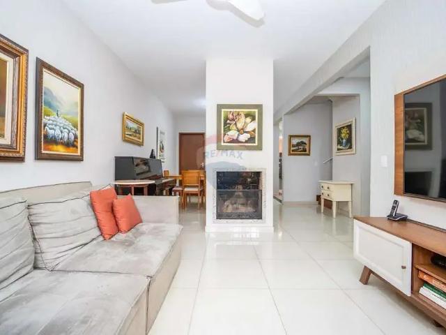Casa / Sobrado para Venda em Curitiba/PR Água Verde 4 Quartos