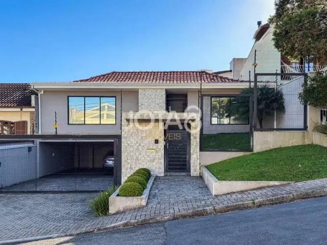 Casa / Sobrado para Venda em Curitiba/PR Ahú 5 Quartos