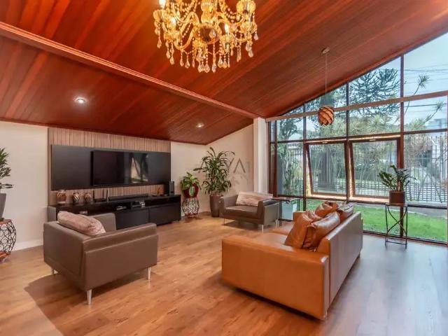 Casa / Sobrado para Venda em Curitiba/PR Ahú 2 Quartos