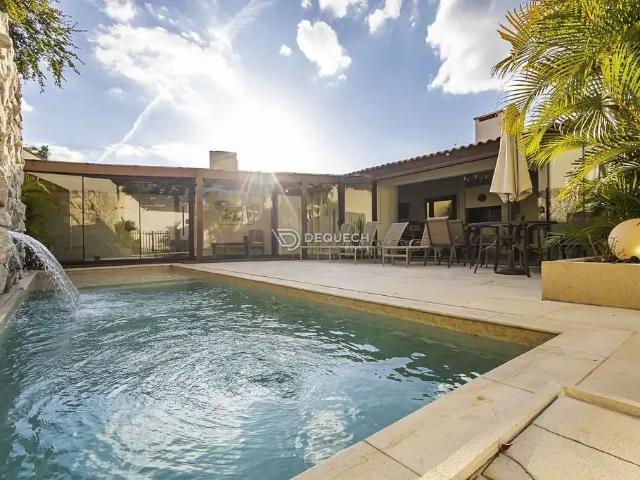 Casa / Sobrado para Venda em Curitiba/PR Ahú 3 Quartos