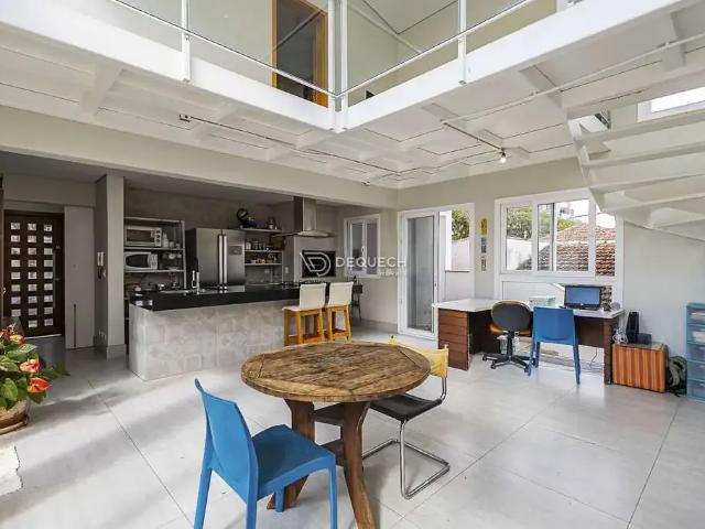Casa / Sobrado para Venda em Curitiba/PR Alto da Rua XV 3 Quartos